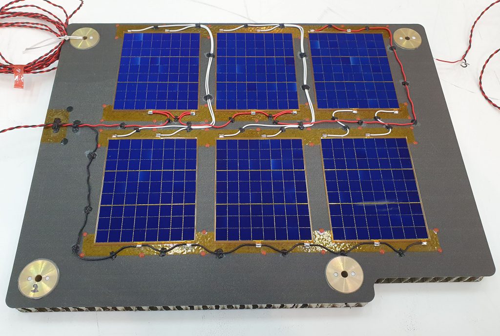 Sparkwing demonstrator with mPower solar cells to fly on the Momentus ...